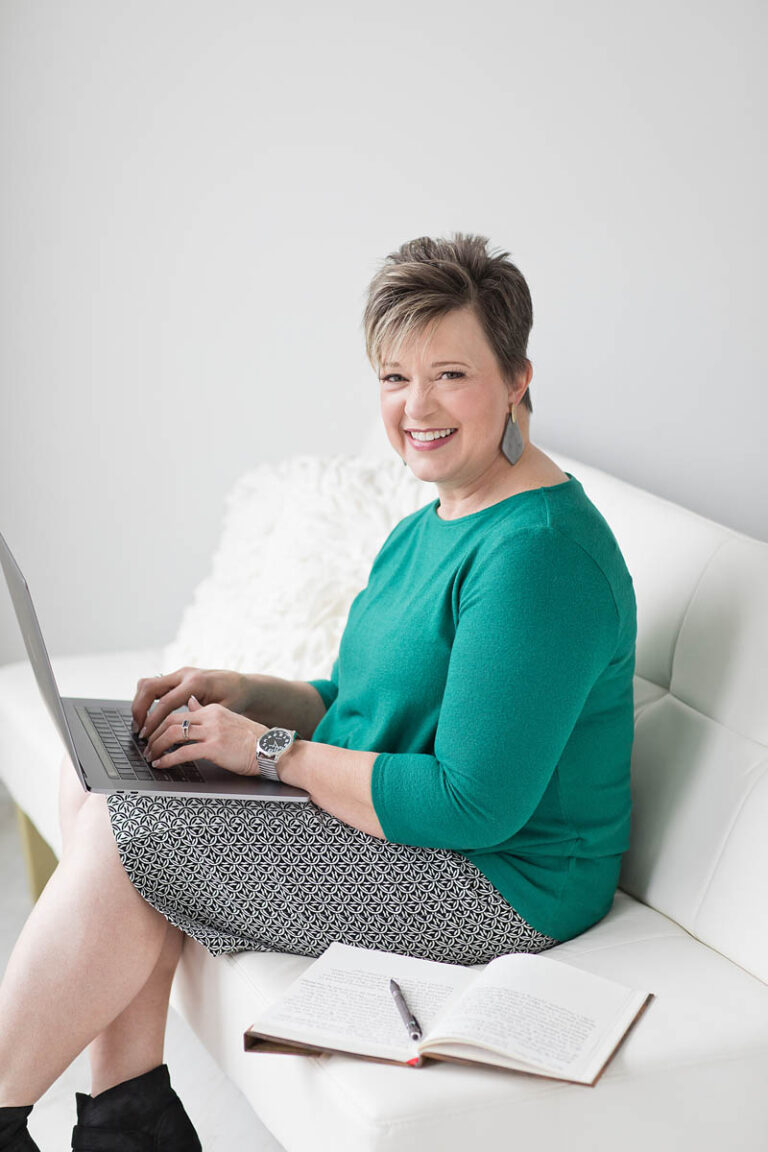 Branding Photo Shoots & Professional Headshots - Effortless Style Nashville